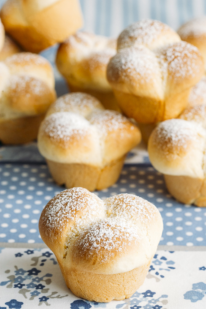 Mini brioches de limón